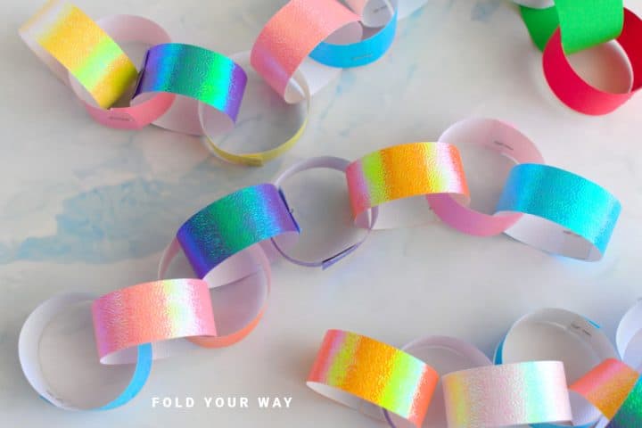 DIY Paper Chain | Fold Your Way