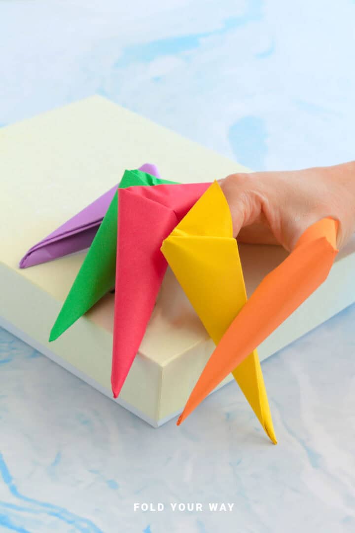 How To Make Easy Origami Claws | Fold Your Way